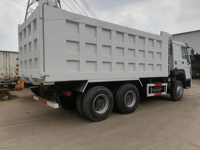 Heavy Truck 371HP HOWO Dump Truck 6X4 Diesel Dump Truck Is in Good Condition