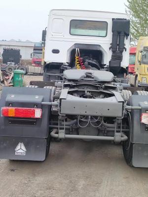 중국 시노트럭 HOWO 6X4 트랙터 트럭 351-450마력, 6-8L 엔진 용량 판매용