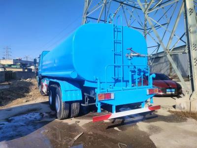 Cina Camion cisterna idrica ad alta capacità certificato ISO e prestazioni eccellenti in vendita
