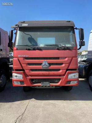 China Tubeless Tire Design Red Head Truck Sinotruk HOWO 6*4 Tractor Truck in Good Condition for sale