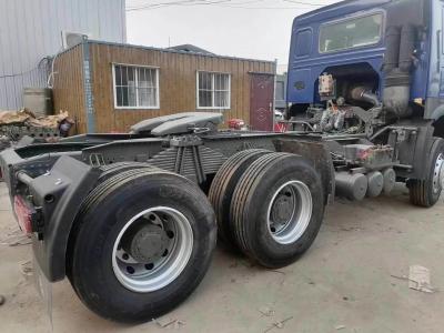 중국 좋은 상태 블루 헤드 트럭 Sinotruk HOWO 6*4 4-6L 엔진 용량 트랙터 트럭 판매용