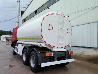 Cina Camion pesante di 20 tonnellate 8X4 Cisterna di carburante di seconda mano in vendita
