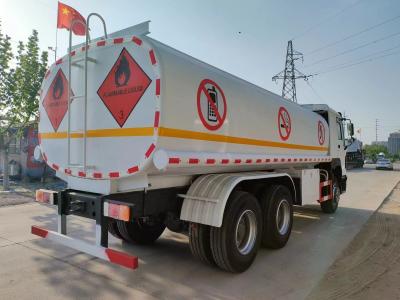 Cina Trasmissione manuale HOWO 6X4 20 28cbm 20000 litri 6000 galloni 371HP petrolio camion cisterna in vendita