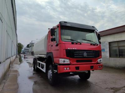China Radial Tire Design Sinotruk HOWO 6X4 Carbon Steel Tanker Truck for Oil Gas Diesel 18000L for sale