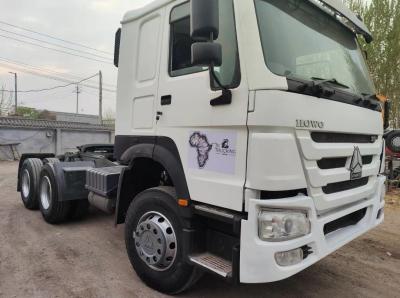 Cina 6×4 ruota motrice Sinotruck HOWO 371HP Trattor Truck 8.55*2.5*3.5m con alta durata in vendita
