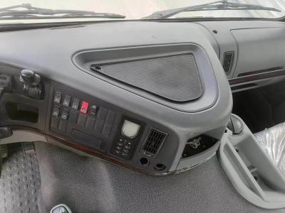 Cina Tipo di trasmissione manuale HOWO 6X4 Prime Mover Truck 50t Motore Diesel Remorco Tractor Truck in vendita