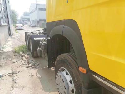 중국 시노트룩 HOWO 무거운 트럭 6*4 트랙터 트럭 노란색 유로 3/4/5 배출량 ≤5 좌석 판매용