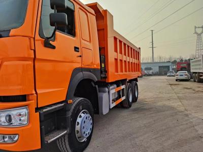 China 6×4 Antriebsrad Sinotruck HOWO Secondhand Dump Truck 10 Räder Front Lifting Style zu verkaufen