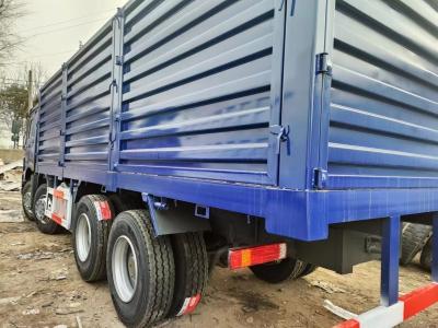 China Sinotruck HOWO Azul 8*4 Box Truck 10 pneus caminhão de segunda mão com 6×4 rodas motrizes à venda