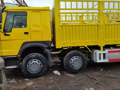 China Yellow Color Sinotruck HOWO 6*4 Box Truck Secondhand Truck with  ISO Certification for sale