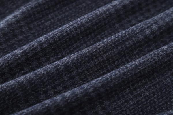 Quality Custom Anti-Static One-Piece Casual Plaid Knitted Jacquard Wool Polyester Suit for sale