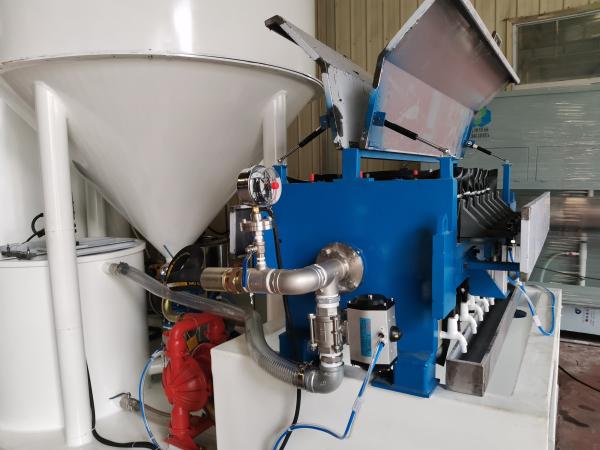 Quality Small Sewage Treatment Plant Stone Water Filters System Recycling System 5000 kg for sale