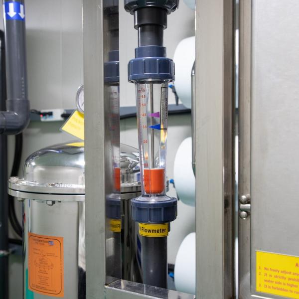 Quality Containerized Seawater Desalination Machine PLC Automatic for sale