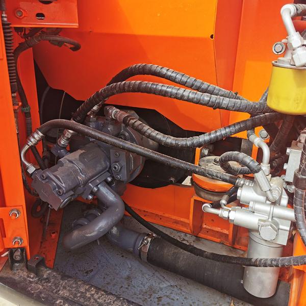 Quality 2020-2022 Second Hand Hitachi Excavator 6 Ton ZX60 Old Earth Mover for sale