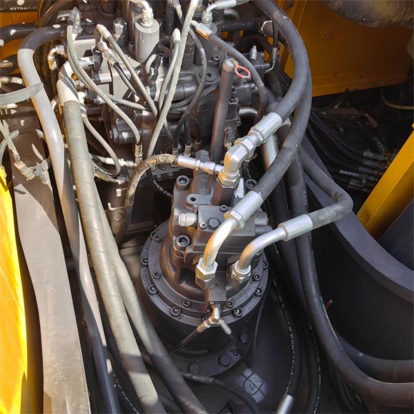 Quality Track Earthmoving EC220D Used Volvo Excavators Medium Size 22 Ton for sale