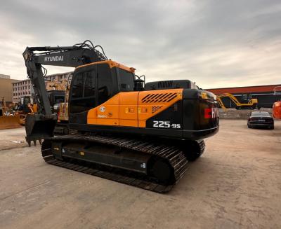 China Original Brand Hyundai 225-9 Used Excavators 22.5 Tons Heavy Machine Crawler Digger for sale