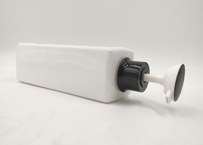 Cina la bottiglia dello sciampo dello spazio in bianco dell'ANIMALE DOMESTICO di 500ml 1000ml, cosmetico quadrato imbottiglia il bianco di 100% in vendita