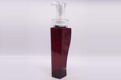 Cina Bottiglie cosmetiche di plastica irregolari del quadrato 400ml con la pompa della lozione in vendita