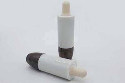 中国 15ML点滴器の本質のアンプルのプラスチック化粧品のびん 販売のため