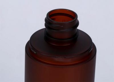 Cina Bottiglia su ordinazione di 150ml Amber Matte Plastic Fine Mist Spray con la copertura nera in vendita