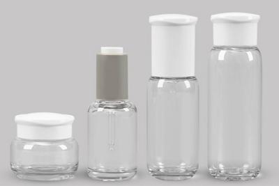 China Garrafas 50ml cosméticas feitas sob encomenda transparentes com Flip Top Cap à venda