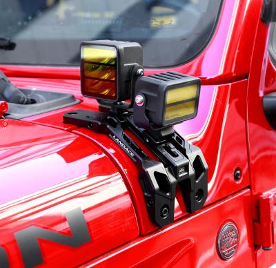 Cina Supporti di montaggio leggeri in lega di alluminio con rivestimento in polvere per strutture luminose a pilastri 4x4 in vendita
