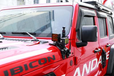 Cina OEM accettato un pilastro guida luce supporto di montaggio per Jeep JL superficie anodizzante dura in vendita