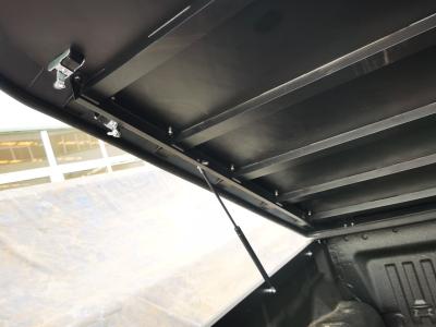 Cina HILUX VIII N1 Coperchio di letto di autocarro rigido e retrattile Coperchio di Tonneau in lega di alluminio in vendita