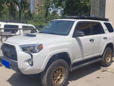 Cina Black Off Road 4x4 Bumper Toyota 4runner Bumper Installazione di buchi originali in vendita