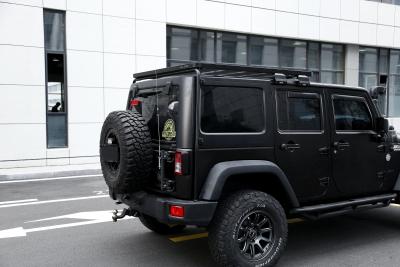 Cina Piattaforma per il tetto di auto in lega di alluminio per Jeep Wrangler JK Installazione non distruttiva in vendita