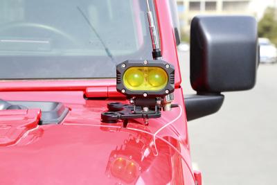 中国 プロ サハラ A 柱 設置 LED 運転ライト カーフロントガラス用の支架 販売のため