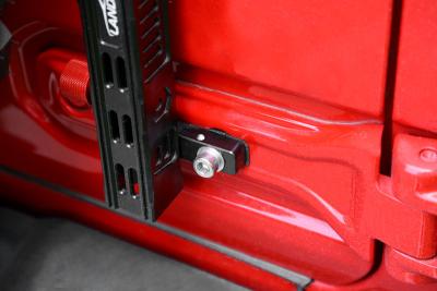 Cina Portabandiera in lega di alluminio e supporto per filo radio per JEEP Wrangler JL JK Performance in vendita