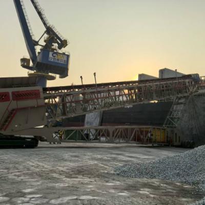 China Track Mounted Ship Loader Conveyor for Bulk Cargo Port Loading Applications for sale