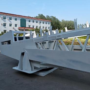 China Mobile Crawler Ship Loader Conveyor For Bulk Material Port Loading Unloading Conveyor for sale