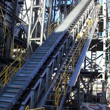 China Industrial Chain Conveyor Heavy-Duty Conveyor for Mining, Cement & Bulk Materials for sale