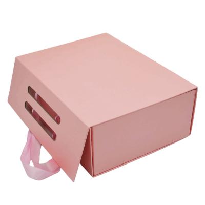Cina Lusso magnetico pieghevole su ordinazione del regalo di piegatura del cartone di PMS della scatola con il nastro ISO9001 in vendita