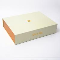China Customizable Logo And Printing Solutions For Foldable Gift Boxes With Ribbon for sale