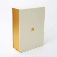 China Customizable Logo And Printing Solutions For Foldable Gift Boxes With Ribbon for sale
