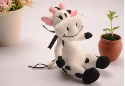 Cina il giocattolo della peluche ha farcito il giocattolo, il cuscino adorabile della mucca, la bamboletta, giocattolo della peluche del fumetto in vendita