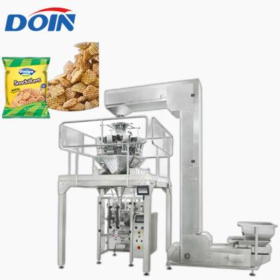 中国 Vertical Food Doin Snack Potato Chips Snack Packing Machine Small Automatic Corn Pop Packaging Machine For Snack Food 販売のため