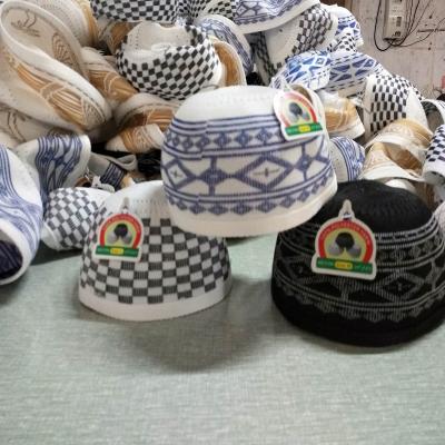 Cina Piccolo cappello musulmano automatizzato elettronico della macchina per maglieria del jacquard che fa macchinario in vendita