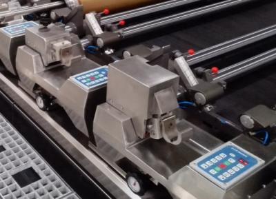 Cina stampa rotatoria della macchina dello schermo di stampaggio di tessuti del tessuto ad alta velocità della macchina in vendita