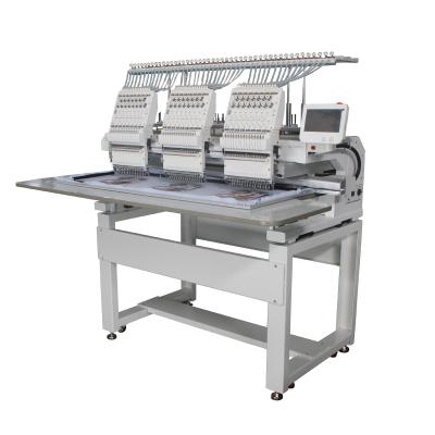 Cina 3 cucito automatizzato della testa 15 aghi e macchina del ricamo per i vestiti in vendita