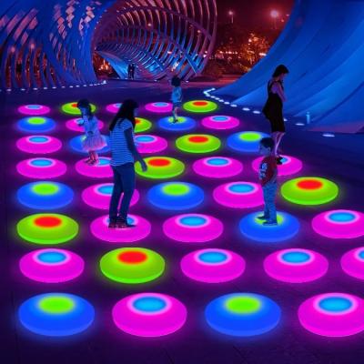 China IP65 Waterproof LED Dance Floor Tile with 16 Color Changeable Lighting and 200KG Load Capacity for Interactive Play for sale