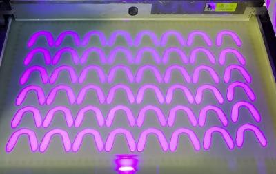 中国 ワイファイ接続と75μm印刷精度を持つプロフェッショナルレジン3Dプリンター 販売のため