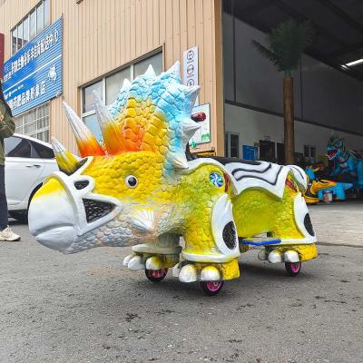 Cina Parco di divertimenti elettrico animatronico Dinosauro guida sullo scooter per il centro commerciale in vendita