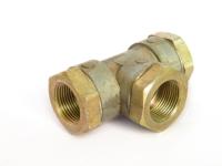 China WG9000360188 Union Tee Fitting Assembly For HOWO for sale