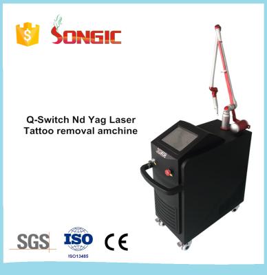Cina Il braccio articolare Q del laser dei giunti del nero 7 ha commutato la macchina di rimozione del tatuaggio del laser del ND YAG in vendita