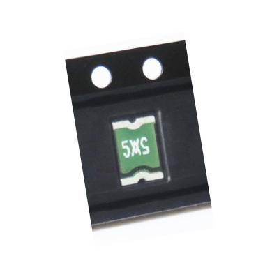 中国 ミニSMD PPTC回路保護 IC 100A マックス電流 SMD/SMT 1オーム抵抗 24VDC電圧保護 販売のため