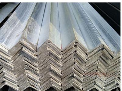 Chine 20*20-200*200mm acier d'angle pour la structure d'ingénierie à vendre